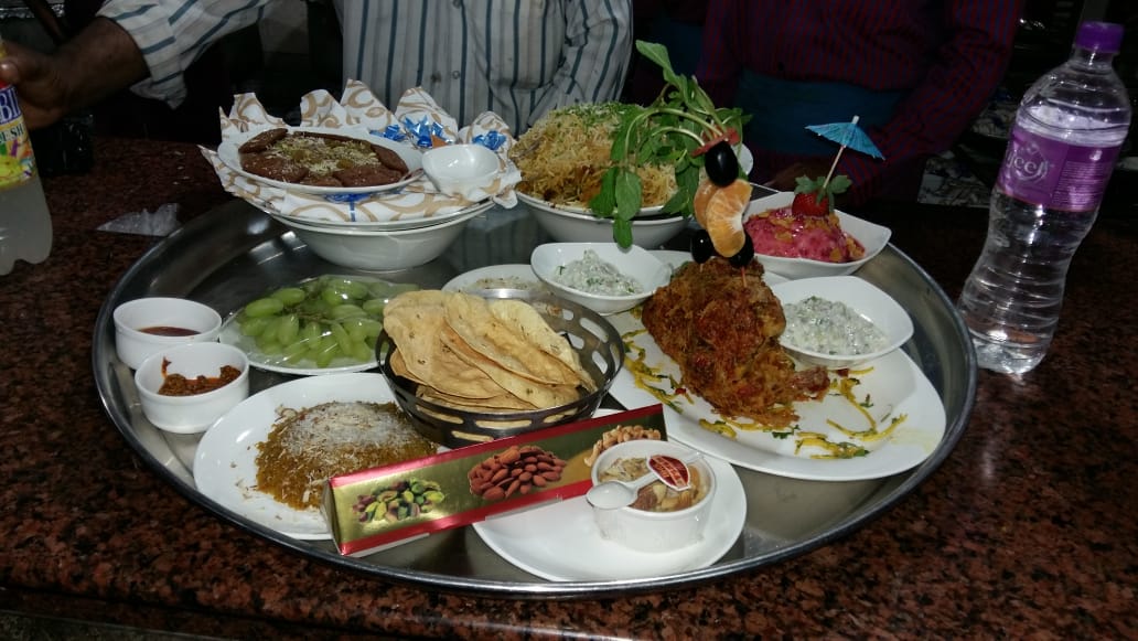 Bohra Thaal – Bhol Caterers
